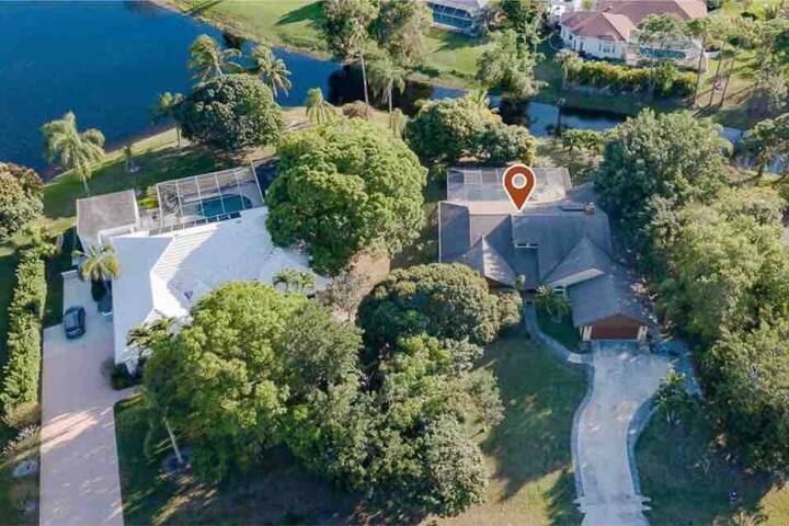 Lake House| Pool & Spa| Pool Table| Fire Pit - Jensen Beach, FL