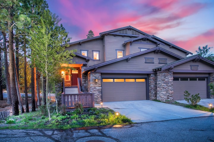 The Timbers Townhome #1071- 4 Couples Bedrooms Plus Huge Loft For Kids, Game Room, Private Spa, Wifi - Mammoth Lakes, CA