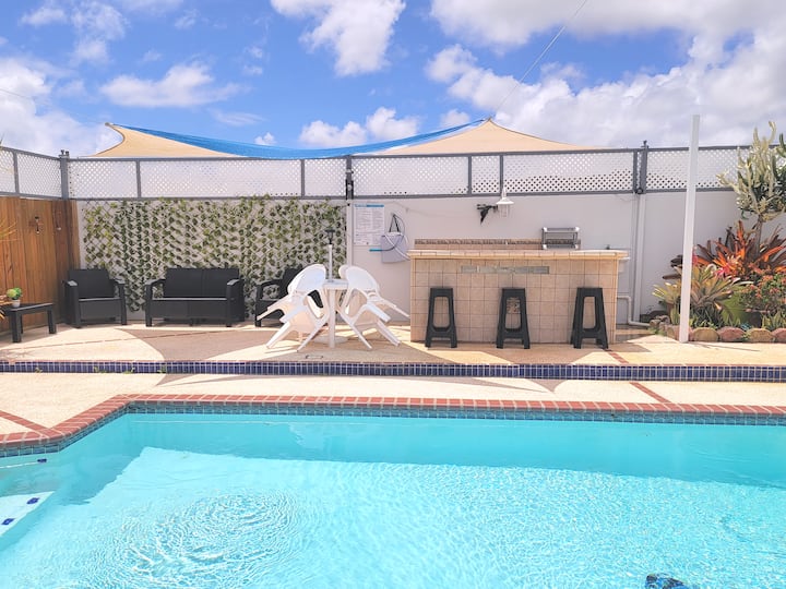 Relax At Fajardo In Your Own Private Pool - Fajardo