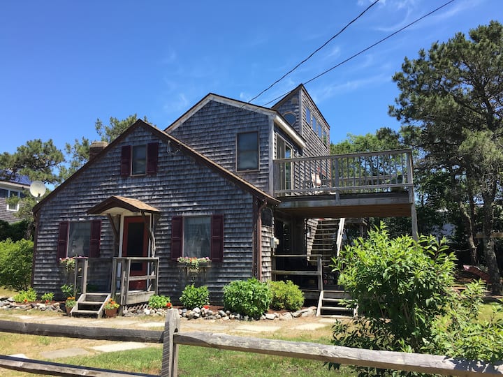 Perfect Year Round House One Minute From Beach - Dennis, MA