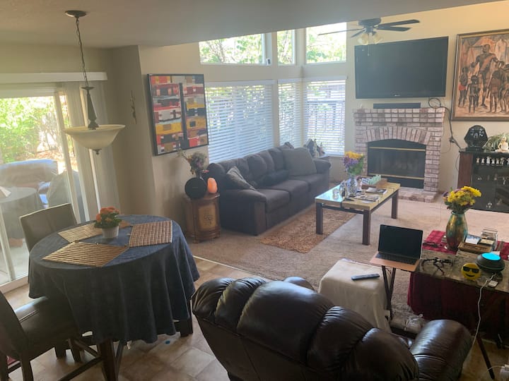 Namaste 🏠 Suite *Nurses Preferred* - Brentwood, CA