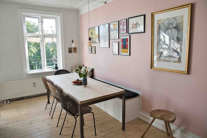Nice, Large Flat With Balcony - Copenhagen