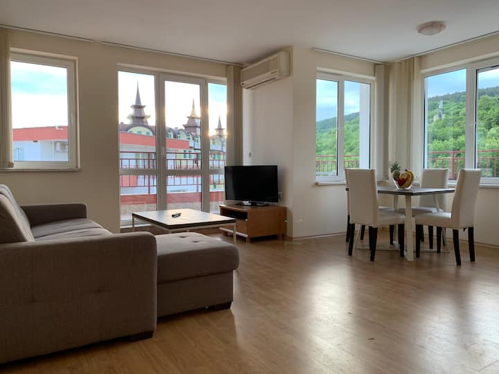 Three Bedroom Penthouse With Fantastic Views - Bulgaristan