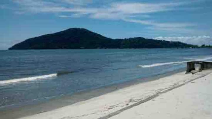 Itaguá Praça Da Baleia - Ubatuba