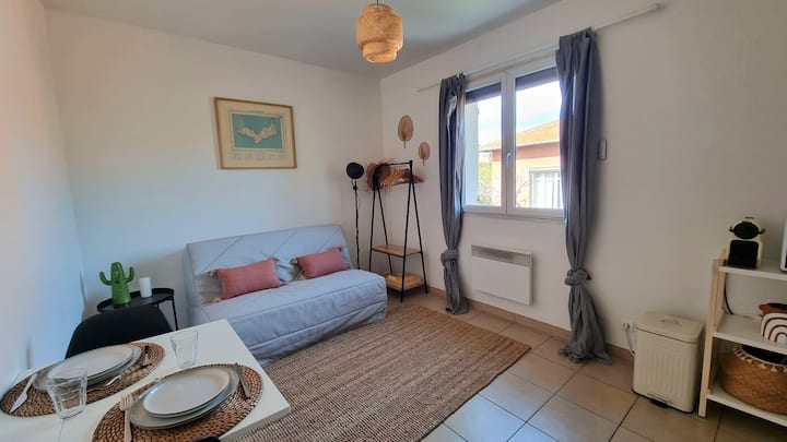 Studio Lumineux - Parking Privé - Fibre - Terrasse - Aix-en-Provence