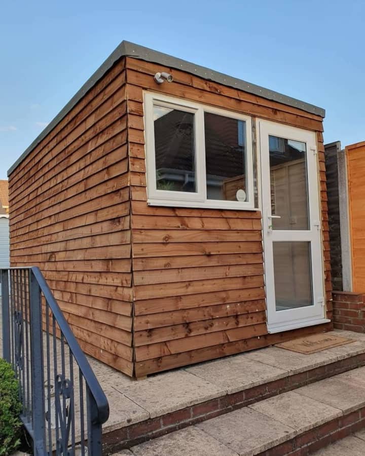 Private Cabin Within The Garden. - Wimborne Minster