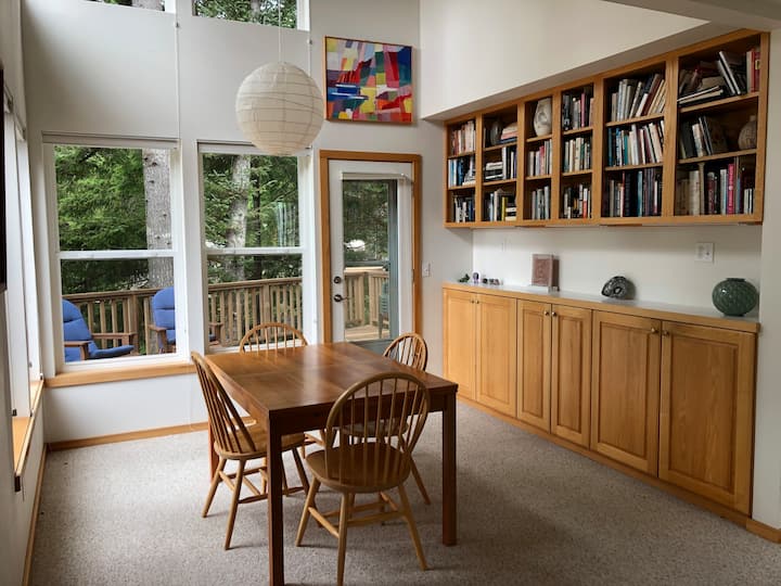 Madrona Cottage, In Manzanita! - Manzanita, OR