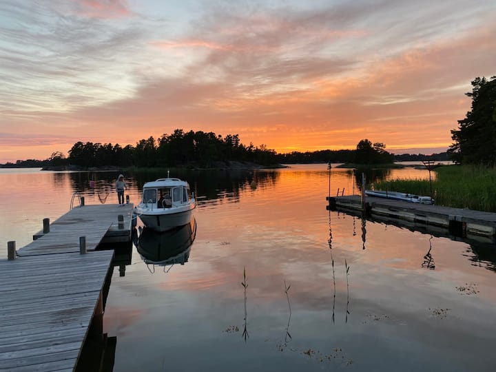 Skärgårdsidyll Med Egen Sjötomt - Sandhamn