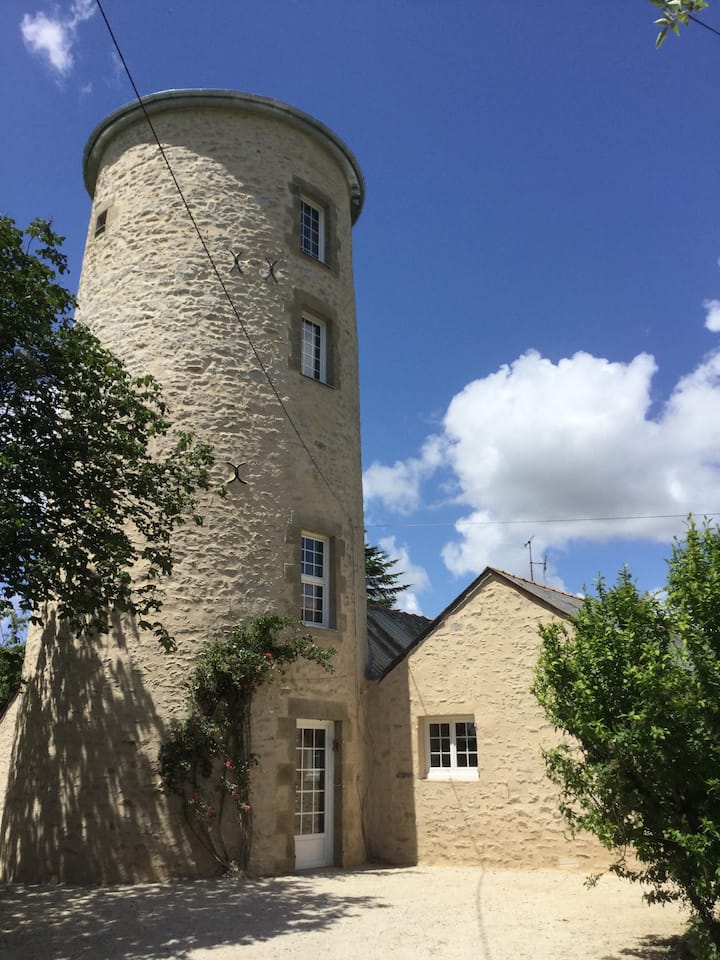 Moulin à Vent Rénové - Grand Jardin, Piscine, Jeux - Saint-Étienne-de-Montluc