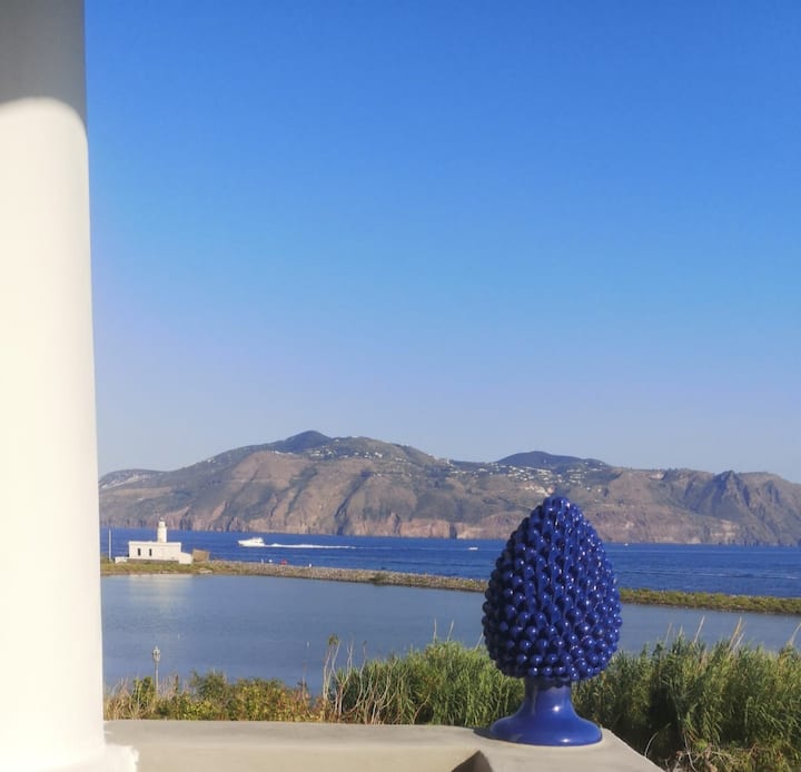 Casa Con Splendida Vista - Lipari
