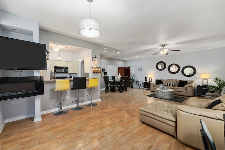 Spairbnb 1 Perfect Family Spot Big Groups Sleep 13 - Houston George Bush Airport (IAH)