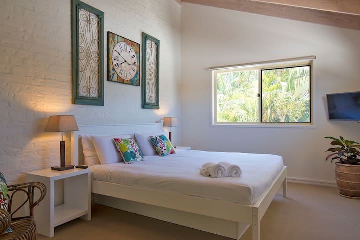 Harmony House, Walk To Beach & Town - Byron Bay