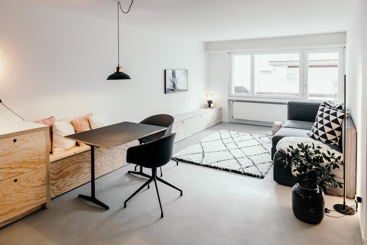 Newly Renovated Designer Flat 3 Min From Promenade - Davos