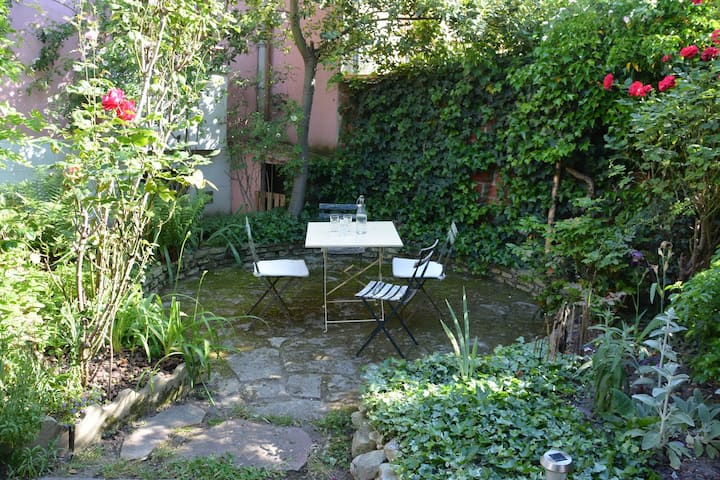 Logement Entier Dans Maison Et Jardin - Asnières-sur-Seine