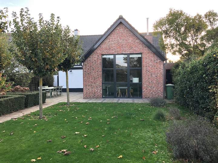 Ruim Vrijstaand Vakantiehuis Voor 6 Personen - Cadzand