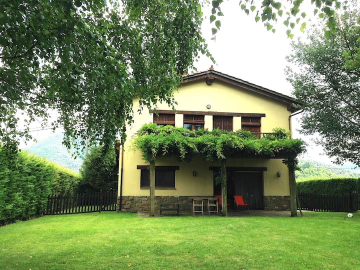 Can Trona-ca La Rosa , Vall D'en Bas - Vall de Bas