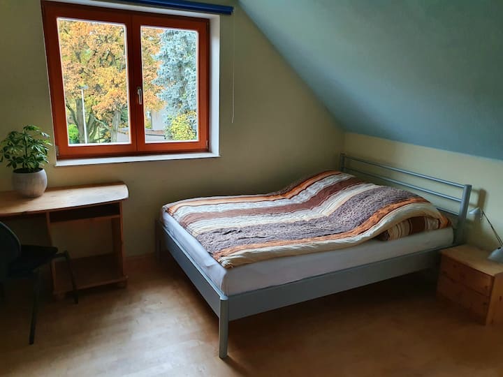 Gemütliches Zimmer In Zentraler Lage In Bonn - Bonn