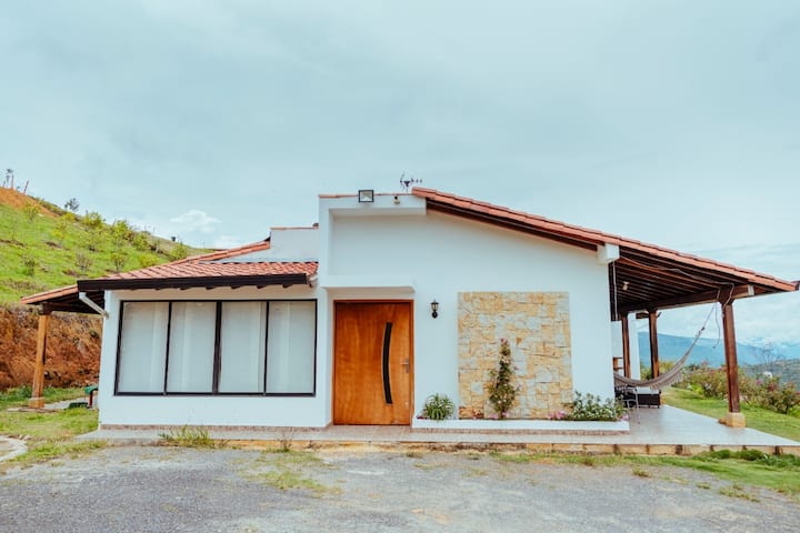Hermosa Casa Campestre - Curiti