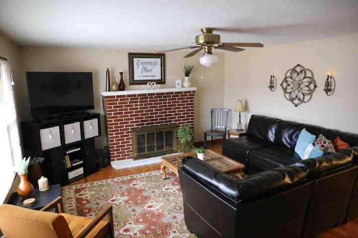 Grammy's Place~a Loving Home - Arnold, MO