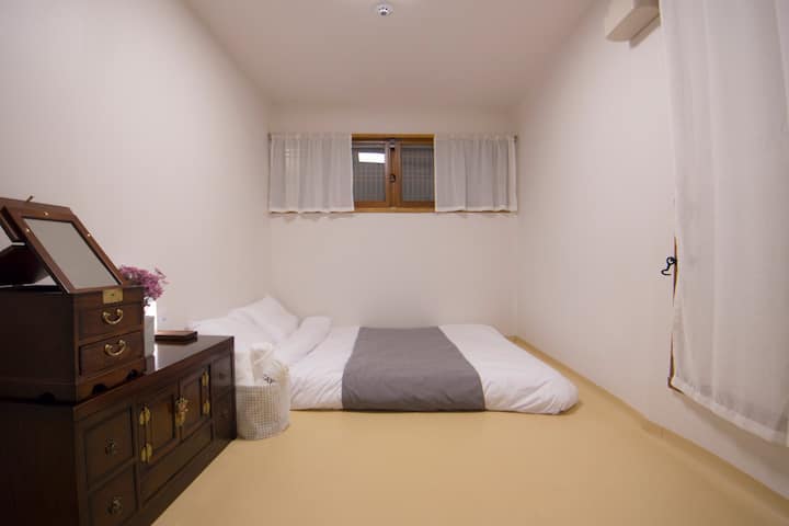 Stay 256 Hanok Guesthouse - Seul
