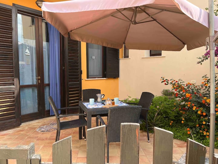 L'angolo Della Bouganville - Favignana
