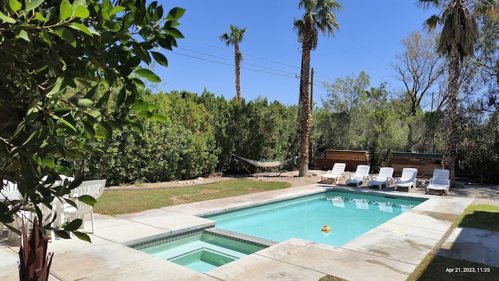 Cute Place With Pool & Jacuzzi - Palm Springs, CA
