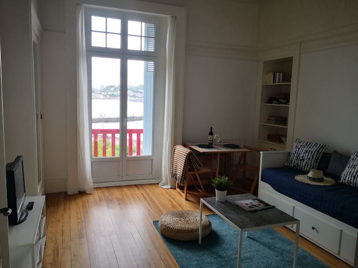 Appartement Historique Vue Mer
Parking Privé - Saint-Jean-de-Luz