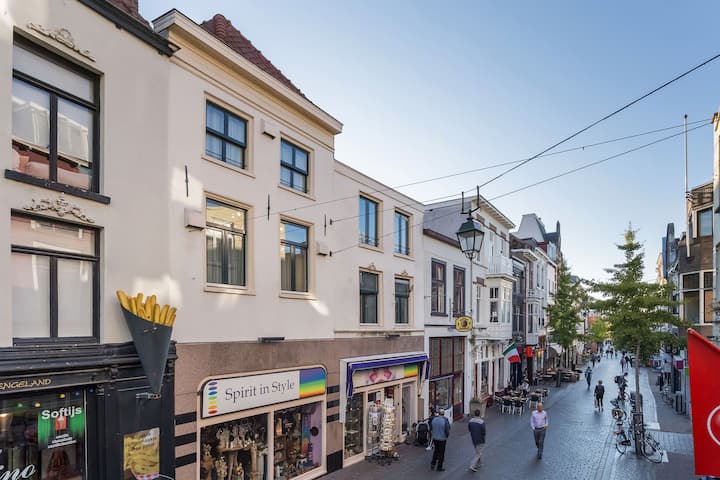 Twee Sfeervolle Appartementen In Centrum Nijmegen - Nederland