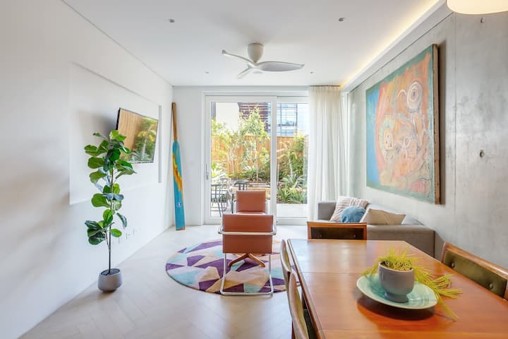 The Fern: Split-level Eco Luxury W/ Lush Courtyard - Sydney