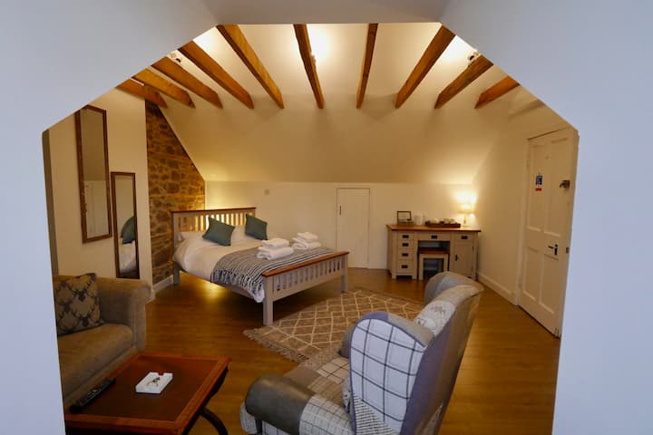 Beautifully Appointed Double Room In Family Home - Blairgowrie and Rattray