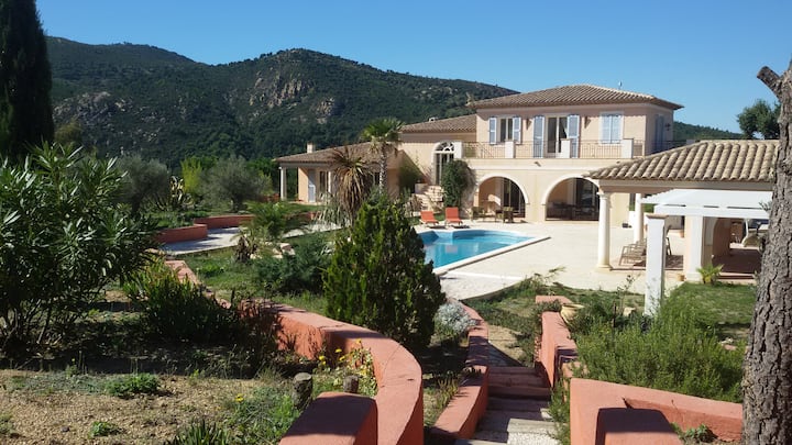 La Lanterne*villa  16 Personnes*golfe De St Tropez - Var