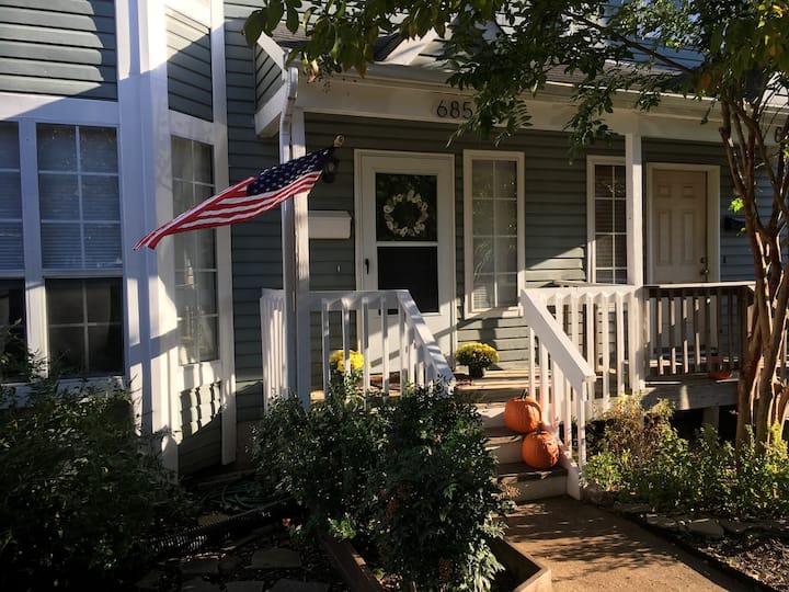 Beautiful Home-steps To Navy Stadium & Downtown! - Annapolis, MD