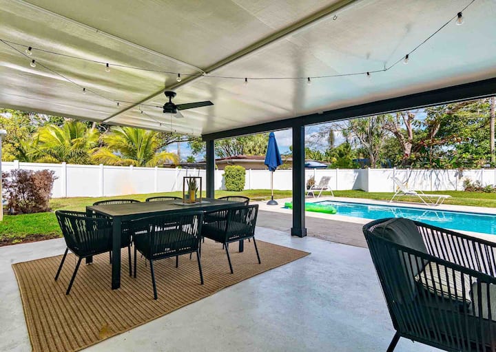 Charming And Stylish Pool House In Wilton Manors - Wilton Manors, FL