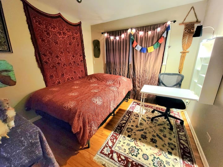 Cozy Nook Close To Downtown - Portland, OR