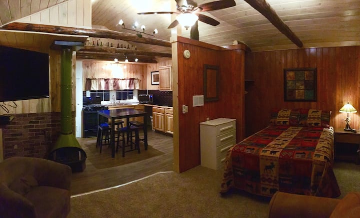 Cabin 4, Hike Into Rmnp! Cabin For 2 - Estes Park, CO
