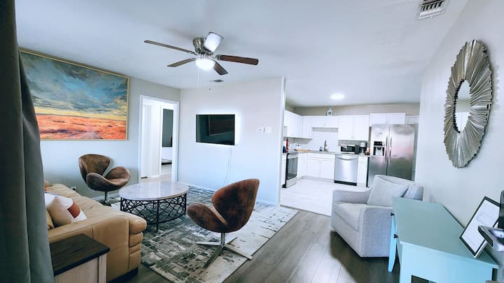 Kathmandu Cowboys - Walk To At&t Stadium & More - Arlington, TX