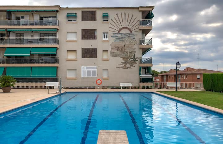 Family Apartment With Private Garden + Pool - Comarruga