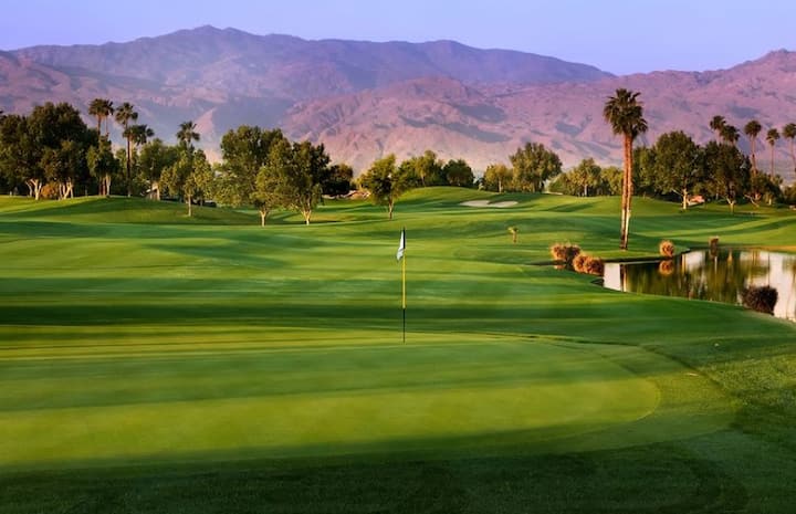 Great Location!  Spacious 1 Br/1ba - Palm Desert, CA