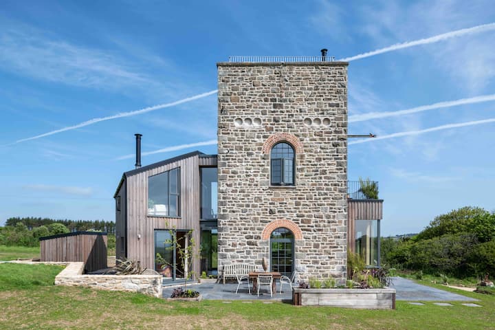 Stunning Converted Tower With  Unbeatable Views - St Ives