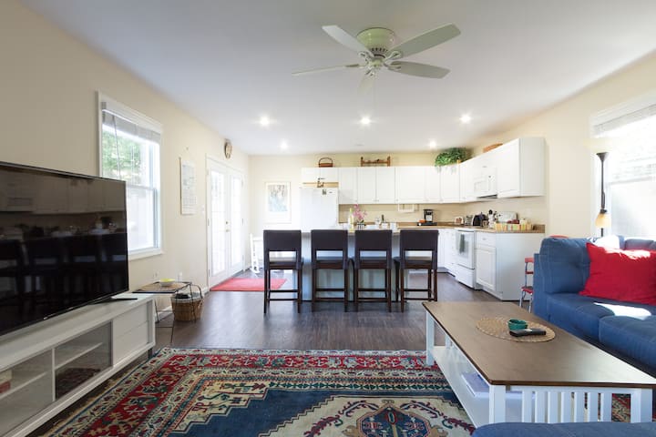 Nova Guest House - Alexandria, VA