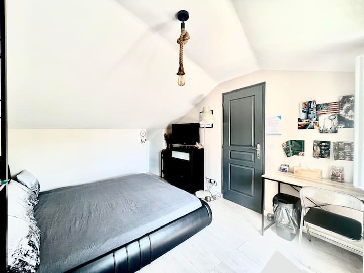 ✨Jolie Chambre Privée, Proche De Disney à Meaux✨ - Meaux