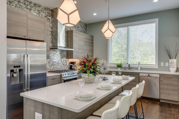 Skyline Views Free Parking - 8 Min Walk To Gulch - Nashville