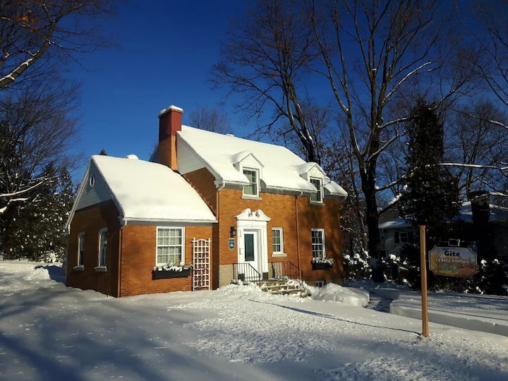 Gîte La Belle Aventure B&b "La Rose" - Shawinigan
