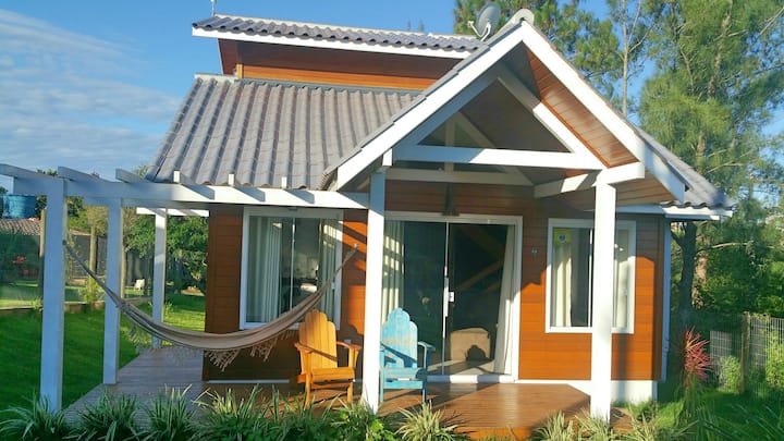 Chalé Com Piscina, Próxima Ao Centrinho Do Rosa. - Imbituba