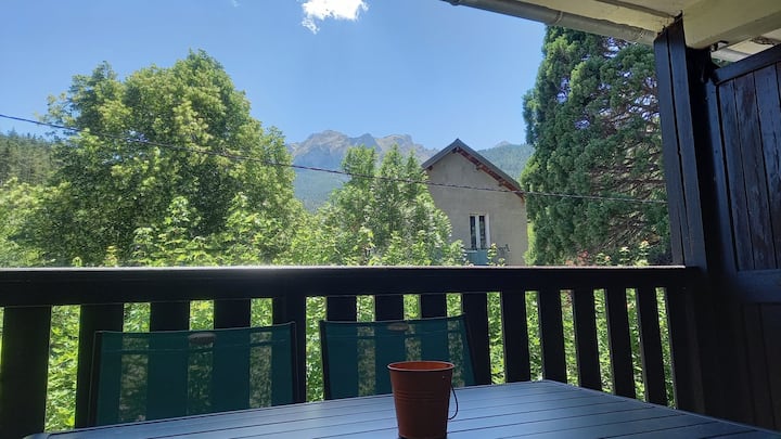 Jolie Petit Studio Avec Vue Sur La Montagne - Barcelonnette
