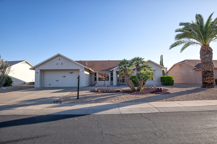Adorable And Clean 3 Bedroom And 2 Bath. - Surprise, AZ
