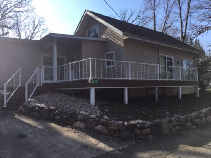 Cozy Cottage In Spirit Lake - Lake Okoboji - Okoboji, IA