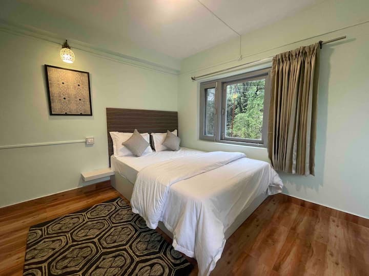 Yogi’s Nook In Dharamkot - Dharamshala