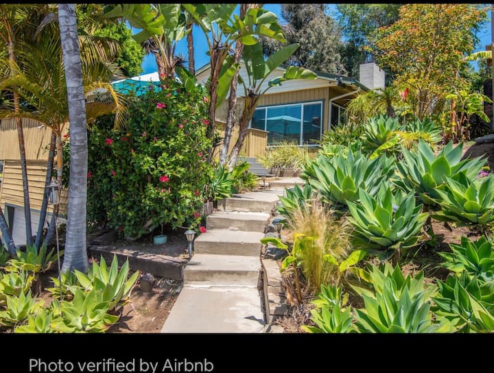 Family Friendly Beachhome W/hot-tub, Large Deck - Old Town - San Diego