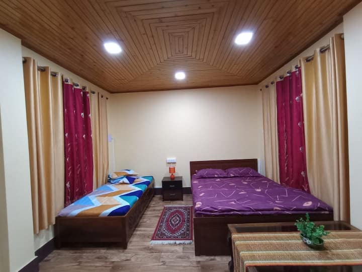 Deluxe Triple Room. - Kurseong
